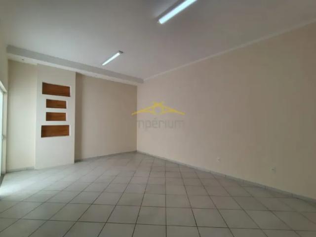 Ampla Casa Comercial para Alugar na Vila Medon, Americana