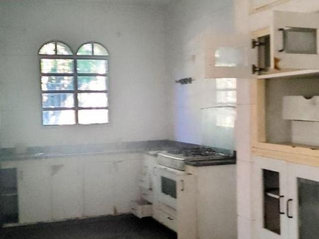 Ampla Casa em Santa Branca: 260m², 6 Dorms 2 Suítes e 4 Vagas