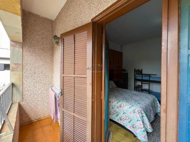 Ampla casa isolada de 4 dormitórios com 254m², vem conhecer!