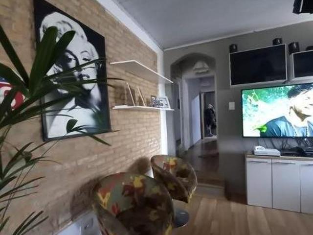 AMPLA CASA TÉRREA A VENDA VILA RAMI JUNDIAÍ/SP