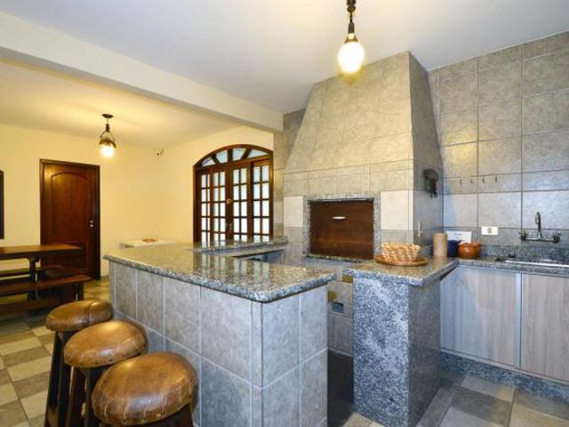AMPLA RESIDÊNCIA NO BOA VISTA | 4 QUARTOS COM 1 SUÍTE MASTER | 10 VAGAS