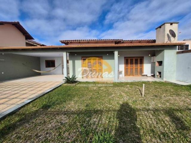 AMPLA RESIDÊNCIA PRÓXIMA AO MAR NA ZONA NOVA