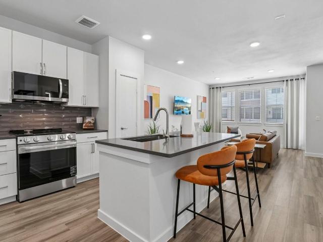 Amplify Tomball 1 Bedroom Apartment for Rent at 17318 N Eldridge Pkwy, Tomball, TX 77377
