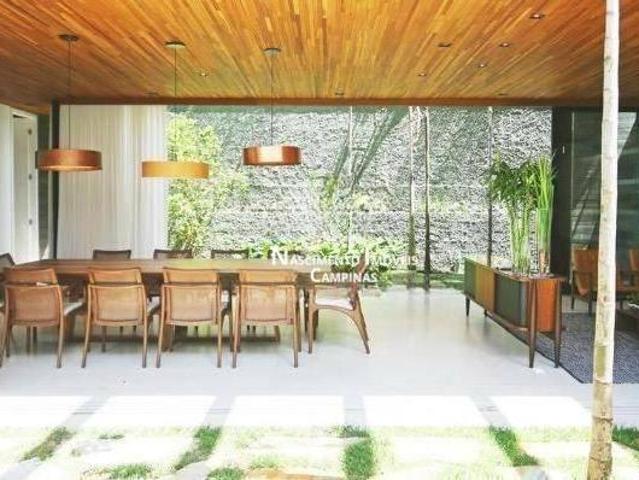 Amplitude e Sofisticação em 530 m²: Casa com 3 Suítes por R$ 5.690.000