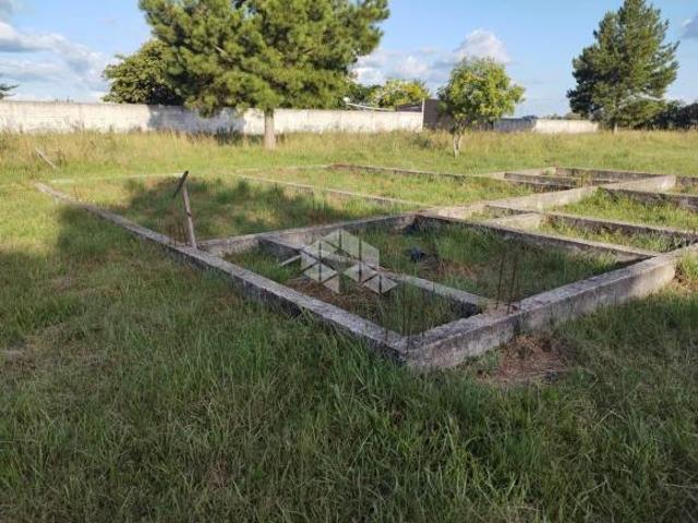 Amplo terreno á venda no bairro Jardim Berleze poucos metros da nova Perimetral