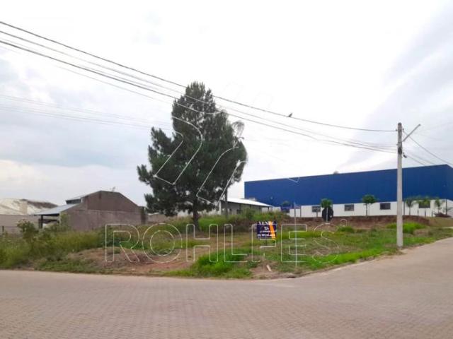Amplo Terreno Central de Esquina