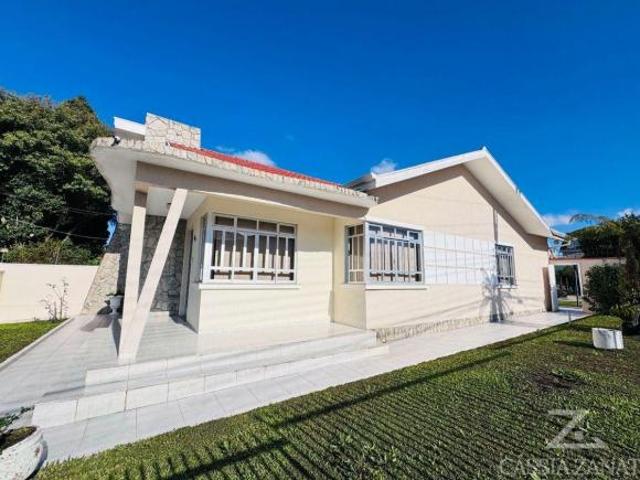 Amplo Terreno com Casa Térrea e Excelente Potencial Construtivo no Uberaba – Curitiba/PR