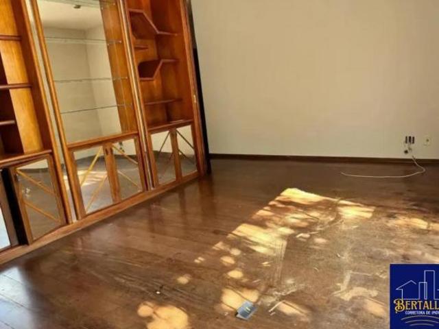 Amplo apartamento 4 quartos com vista para o Colégio Santo Agostinho