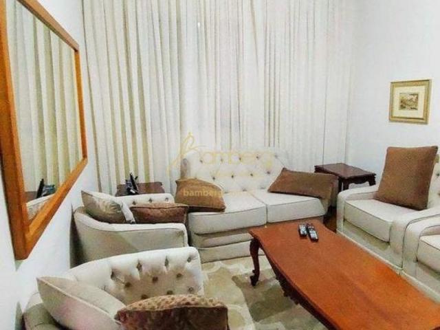 Amplo apartamento, 170 m², em rua fechada