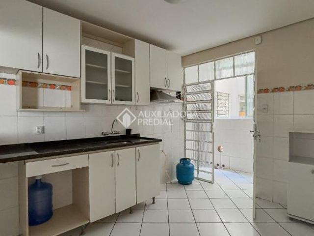 Amplo apartamento, 3 quartos, no Rio Branco