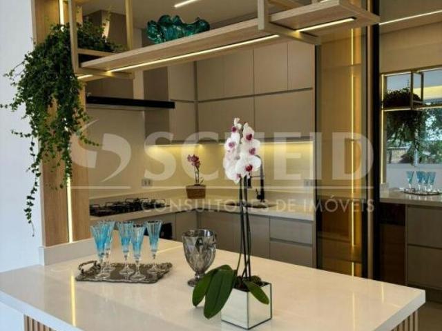 AMPLO APARTAMENTO TODO REFORMADO EM HIGIENÓPOLIS