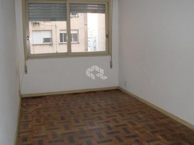apartamento um dormitório, andar alto, centro histórico em Porto Alegre