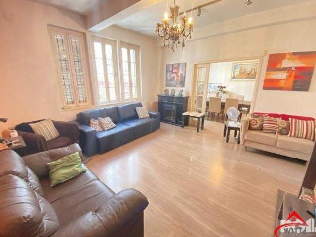 AMPLO APARTAMENTO À VENDA 2 DORMITÓRIOS