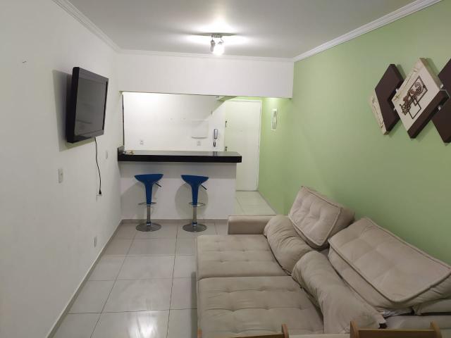 Amplo apartamento a 200 metros da praia Enseada