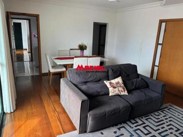 Amplo apartamento com 154m, 3 suítes em Jacareí