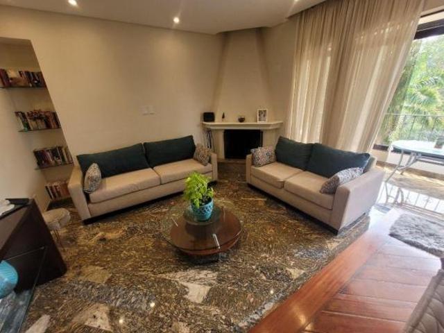 Amplo apartamento com 180 m2 4 dorms 3 vagas na Vila São Francisco