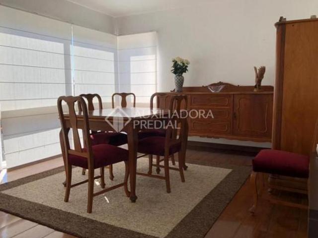 Amplo apartamento com 4 quartos no Higienópolis