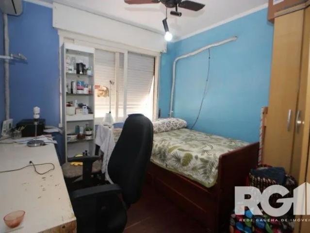 Amplo apartamento com 92m² privativos e 3 dormitórios, próximo a Sicredi na Av. Assis Brasil