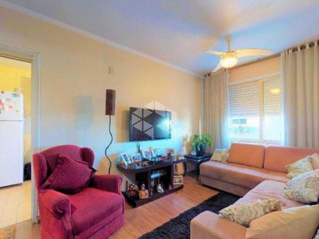 Amplo apartamento com cobertura que conta com aproximadamente 185m²