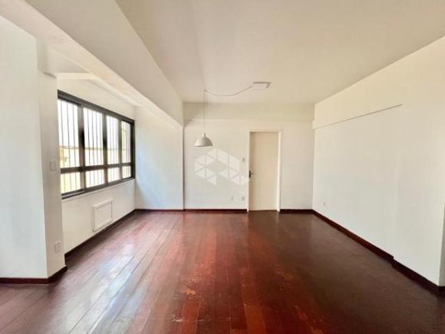 Amplo Apartamento com Terraço à Venda Centro da Cidade!