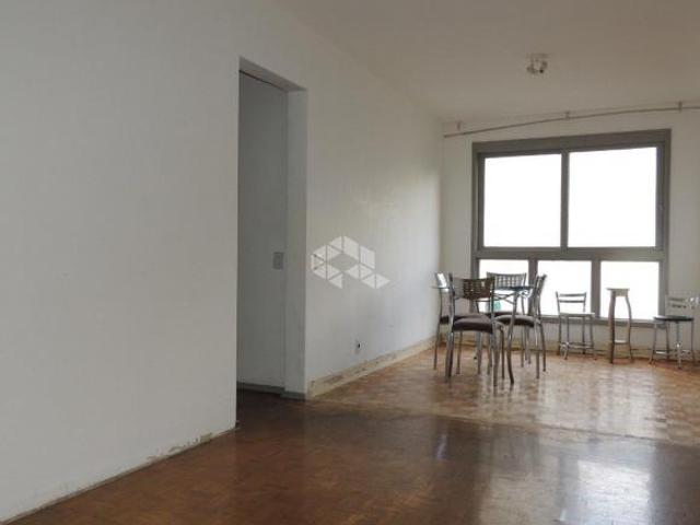 Amplo apartamento de 114,96 m² com excelente iluminação, ventilação cruzada e vista definida oport
