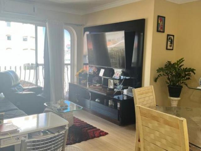 Amplo Apartamento de 146m² com 3 Dormitórios, 2 Sacadas no Centro REF: 18081