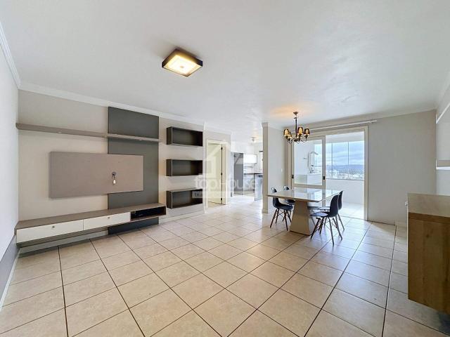 AMPLO APARTAMENTO DE 2 DORM AO LADO DO CENTRO