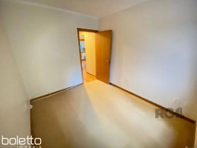 Amplo apartamento de 2 dormitórios no Petrópolis