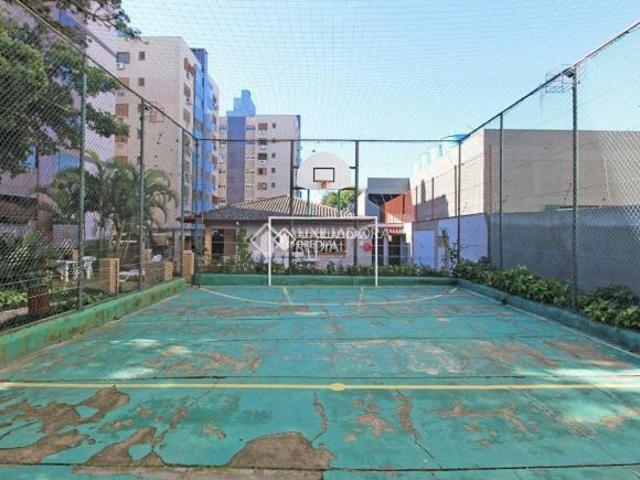Amplo apartamento de 2 quartos com sacada e churrasqueira