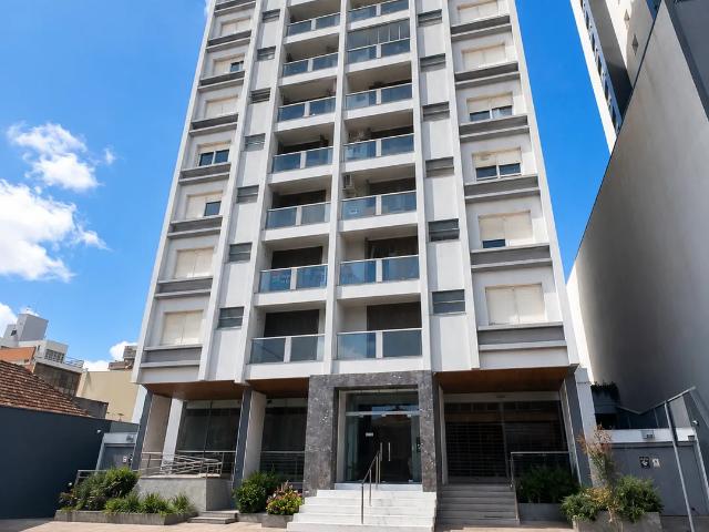 Amplo Apartamento de 3 Dormitórios com Sacada para Locação no Coração de São Leopoldo RS