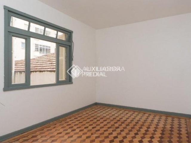 AMPLO APARTAMENTO DE 3 DORMITÓRIOS