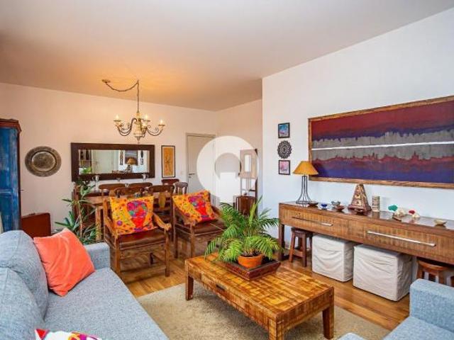 AMPLO APARTAMENTO FACE NORTE COM 4 QUARTOS
