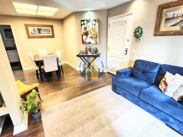 AMPLO APARTAMENTO FINAMENTE DECORADO