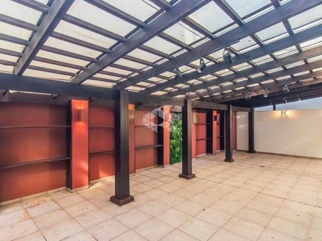 Amplo apartamento Garden de 3 quartos 1 suíte à venda no bairro Petrópolis!