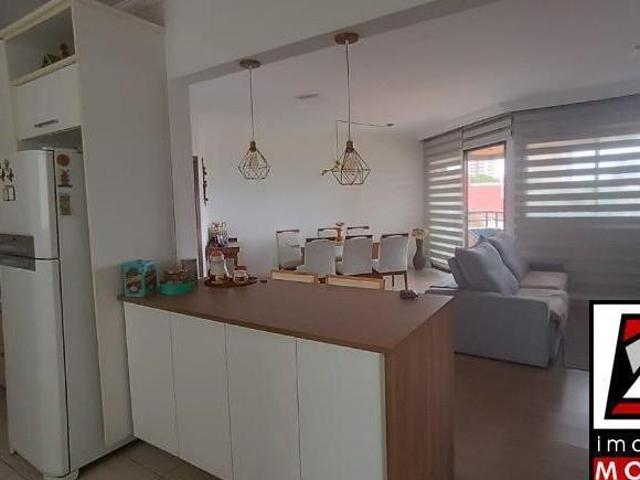 Amplo apartamento na Vila Progresso excelente localização