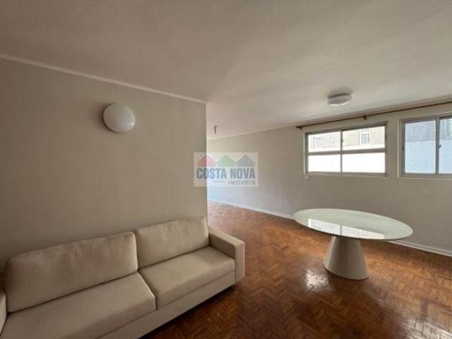 Amplo Apartamento na Alameda Itu com Potencial Incrível para Reforma nos Jardins