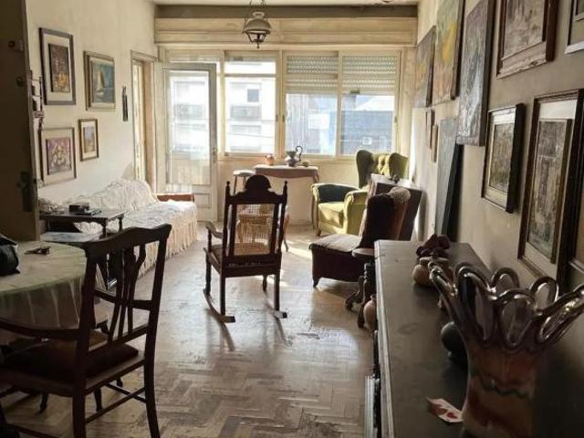 AMPLO APARTAMENTO NO BAIRRO RIO BRANCO