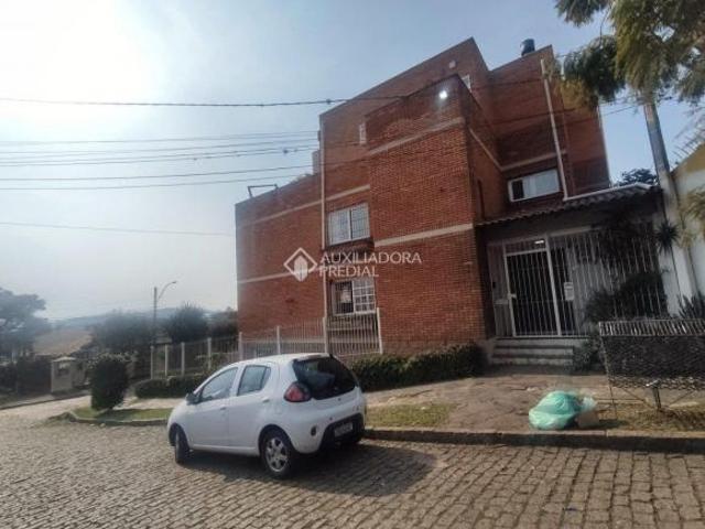 Amplo Apartamento no Nonoai com 3 quartos, térreo