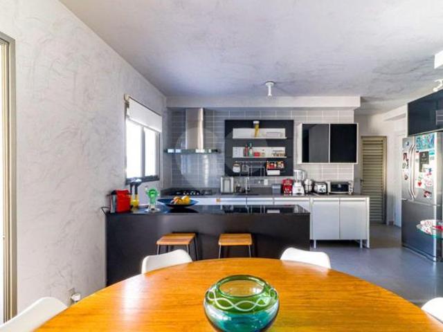Amplo apartamento para venda na Vila Madalena 150m2