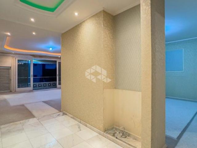Amplo apartamento perto do Parcão