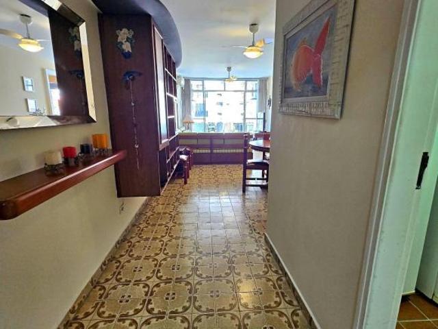 AMPLO APARTAMENTO, PRÓXIMO AO HOTEL CASA GRANDE, 200MTS DO MAR!