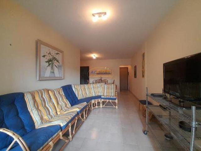 Amplo Apto 2 dorms c/ piscina, 300 mts da praia 425 mil