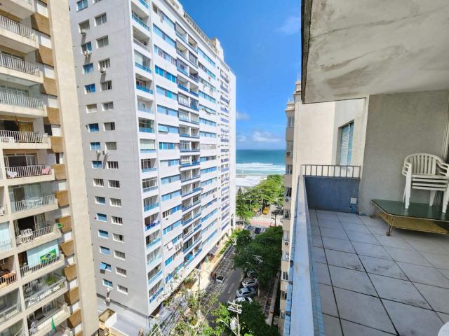 Amplo apto 3 qts pitangueiras quadra do mar, 50m do Shopping 12 pes