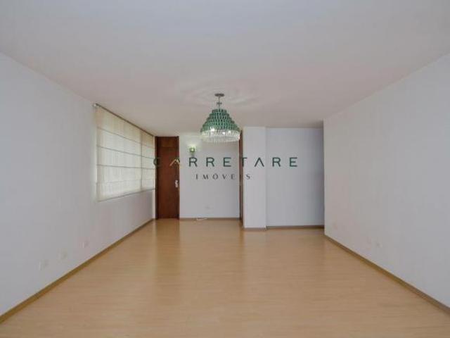 Amplo Duplex Próximo ao Hospital Evangélico Mackenzie | 255m² e 4 Quartos
