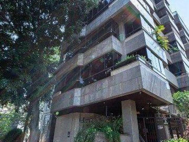 Amplo e ótima localização