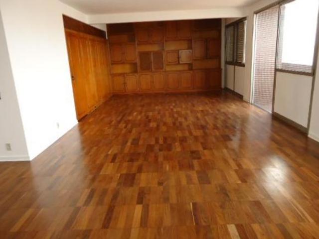 Amplo e ótimo apartamento no coração de Perdizes SP