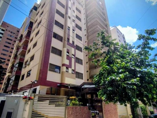Amplo e Confortável Ap de 4 quartos no Setor Oeste