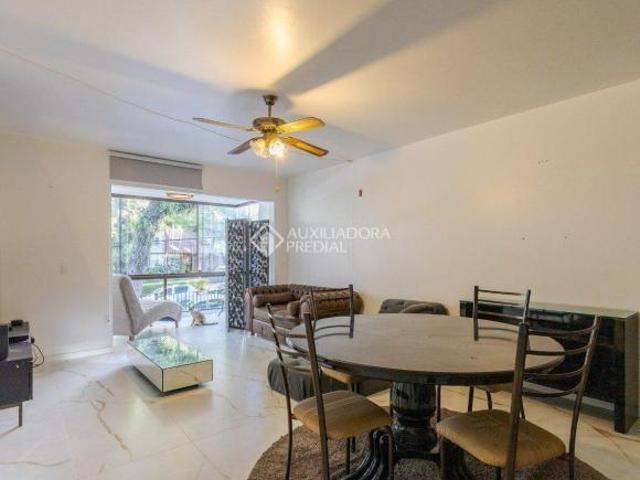 Amplo e lindo apartamento semi mobiliado com 3 dormitorios e uma vaga no Bairro Higienopolis