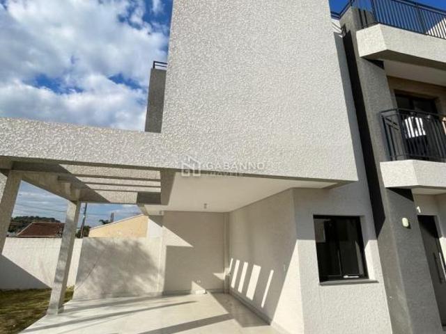 Amplo Sobrado em Santa Felicidade – Ensolarado e E