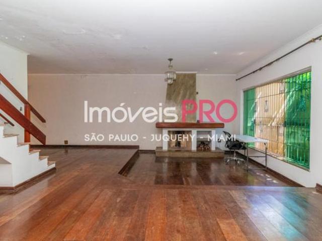 Amplo sobrado, 3 dorm 01 suite e 3 vagas Planalto Paulista